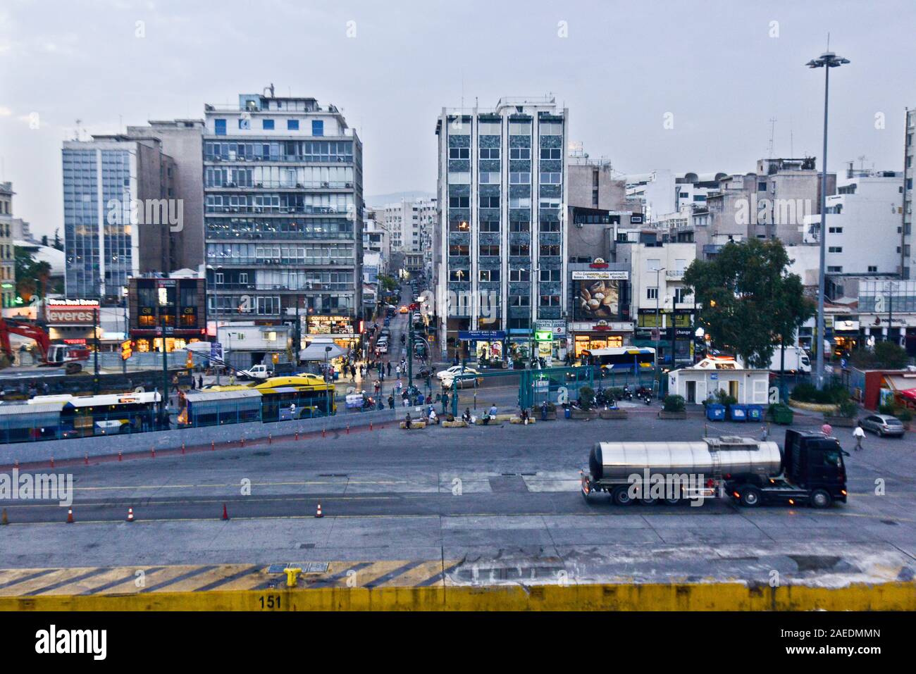 Piraeus port greece hi-res stock photography and images - Alamy