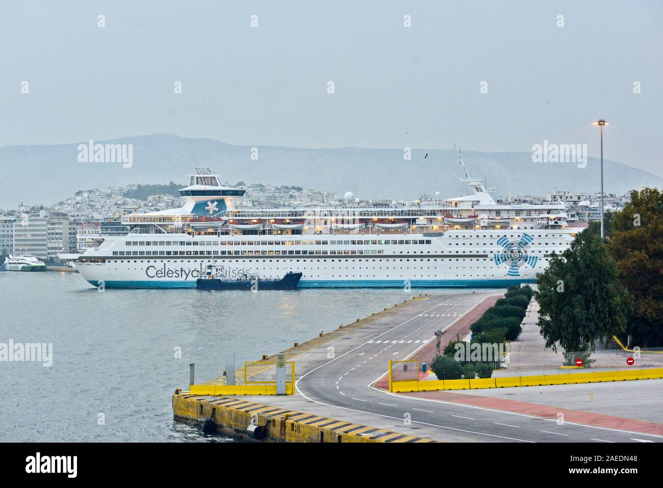 Piraeus port hi-res stock photography and images - Alamy