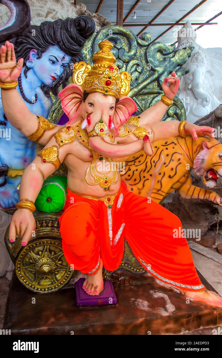Statue of Hindu God Ganesha. close up of Ganesha Idol at an artist's ...