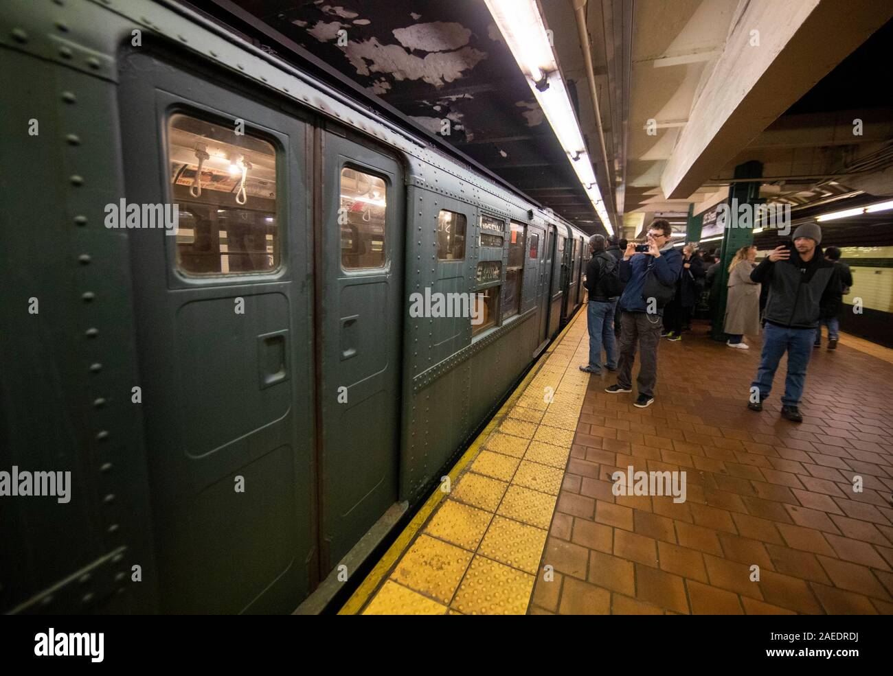 1930s new york city car hi-res stock photography and images - Alamy