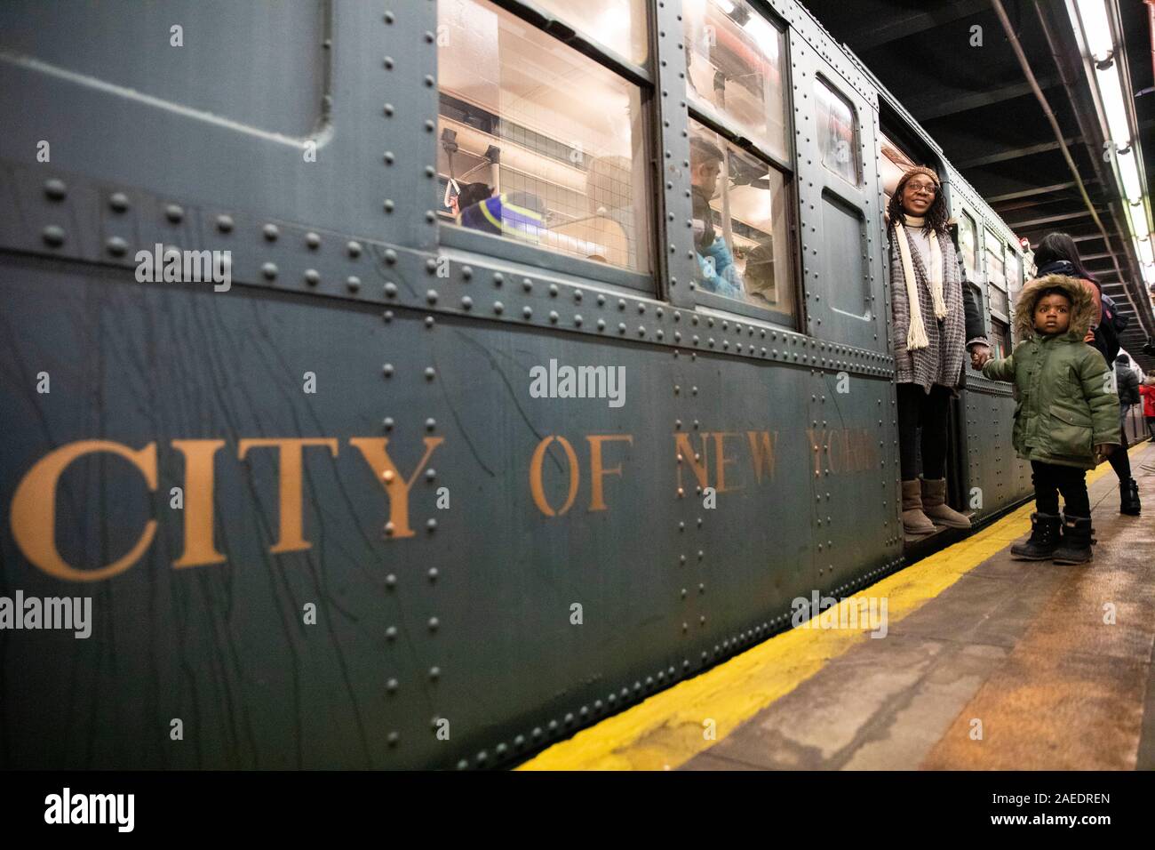 1930s new york city 8th hi-res stock photography and images - Alamy
