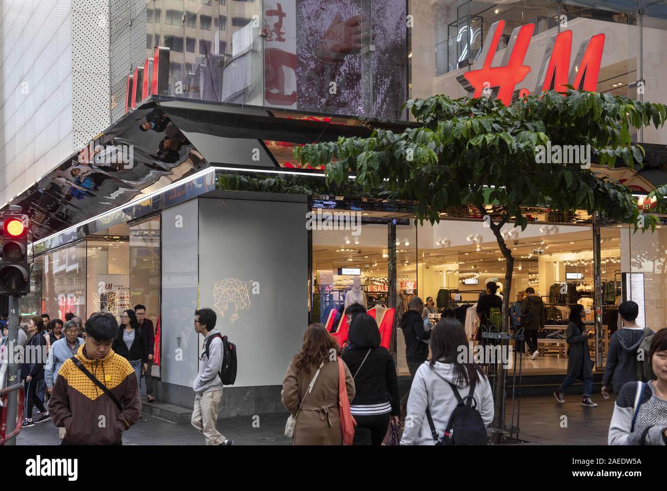 Hong Kong, China. 2nd Dec, 2019. Swedish multinational clothing design ...