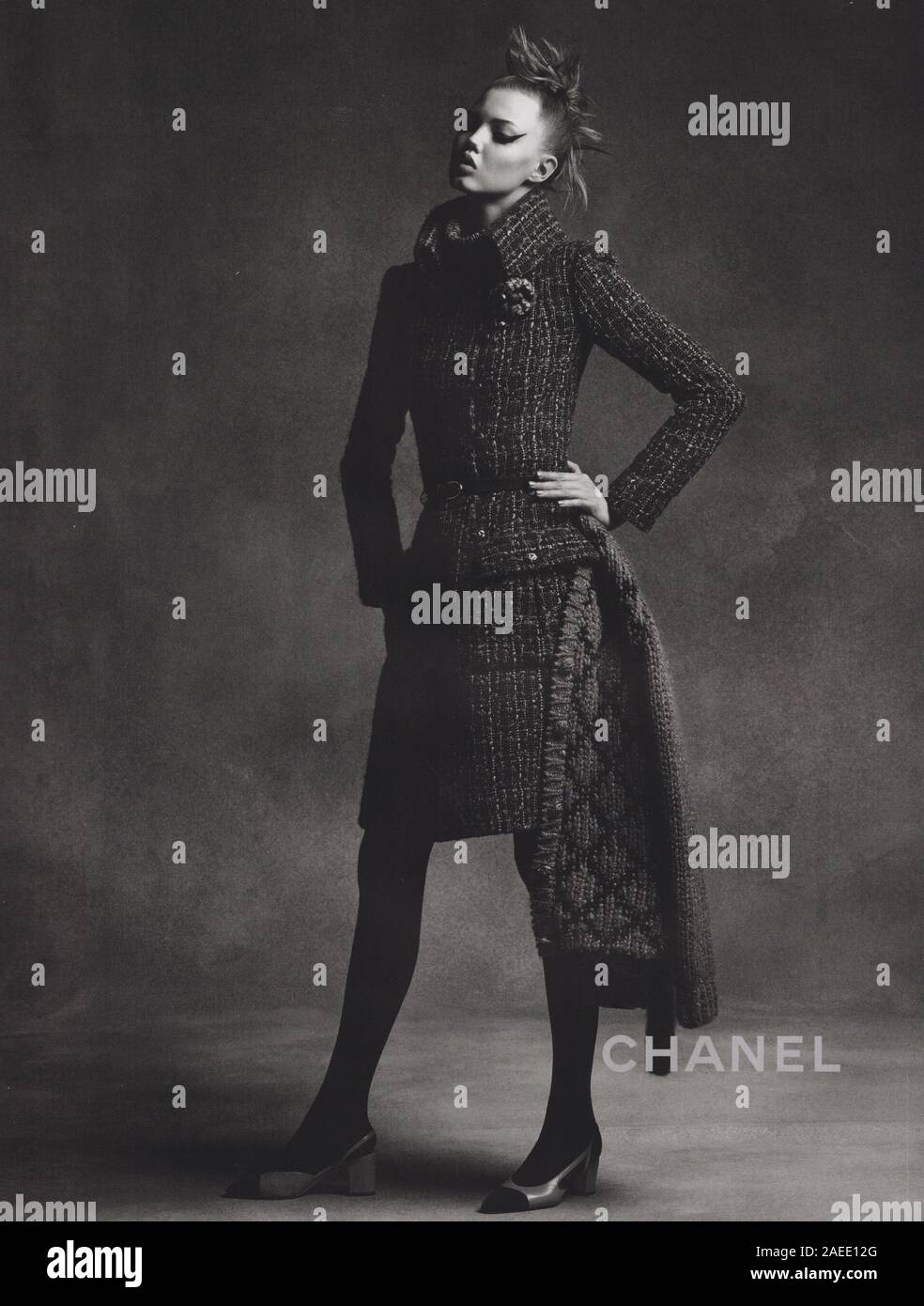 Chanel fashion brand signage hi-res stock photography and images - Alamy