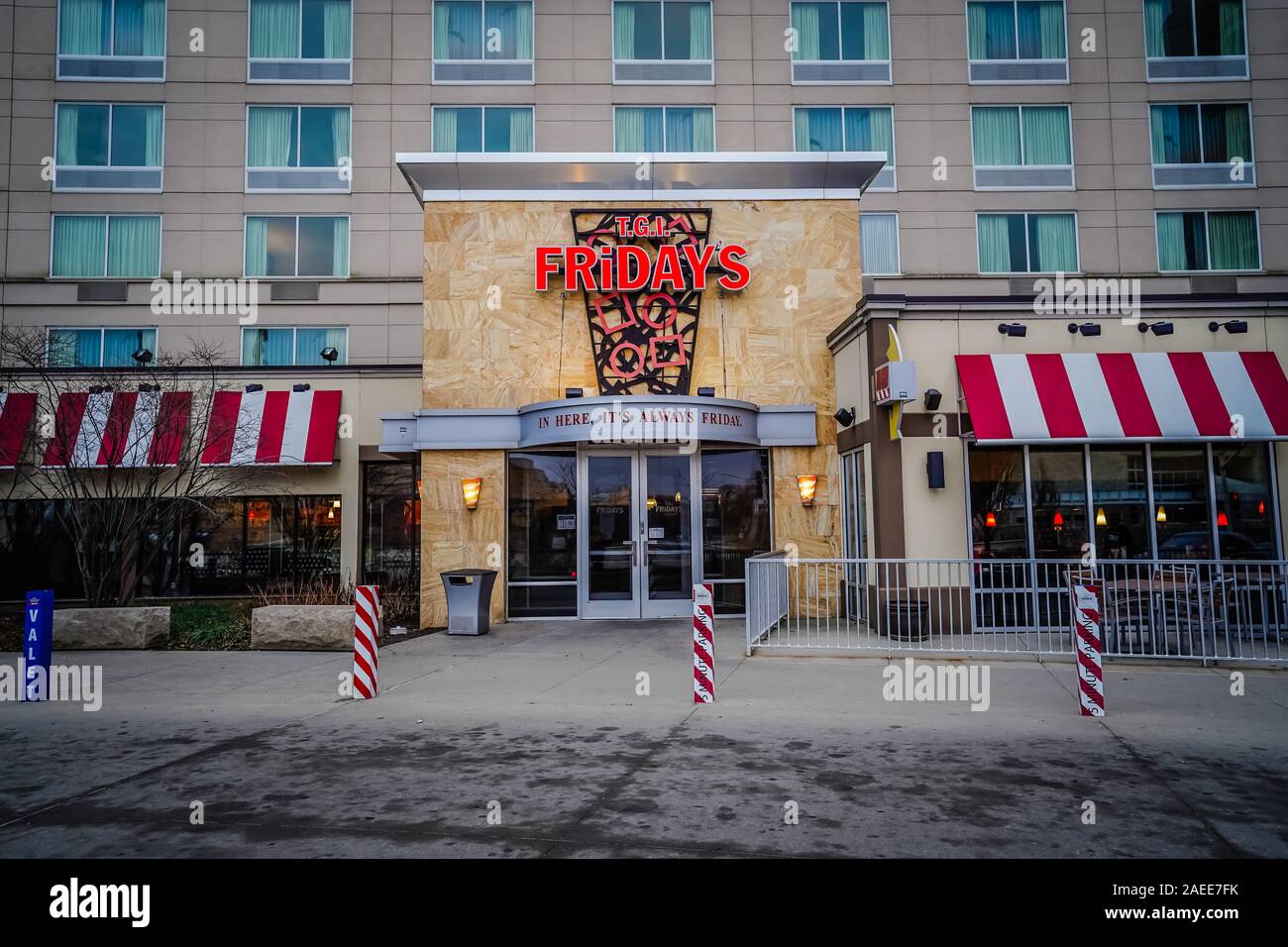 TGI friday chain restaurant exterior Stock Photo - Alamy