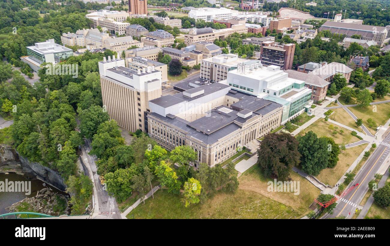 University laboratory hi-res stock photography and images - Alamy