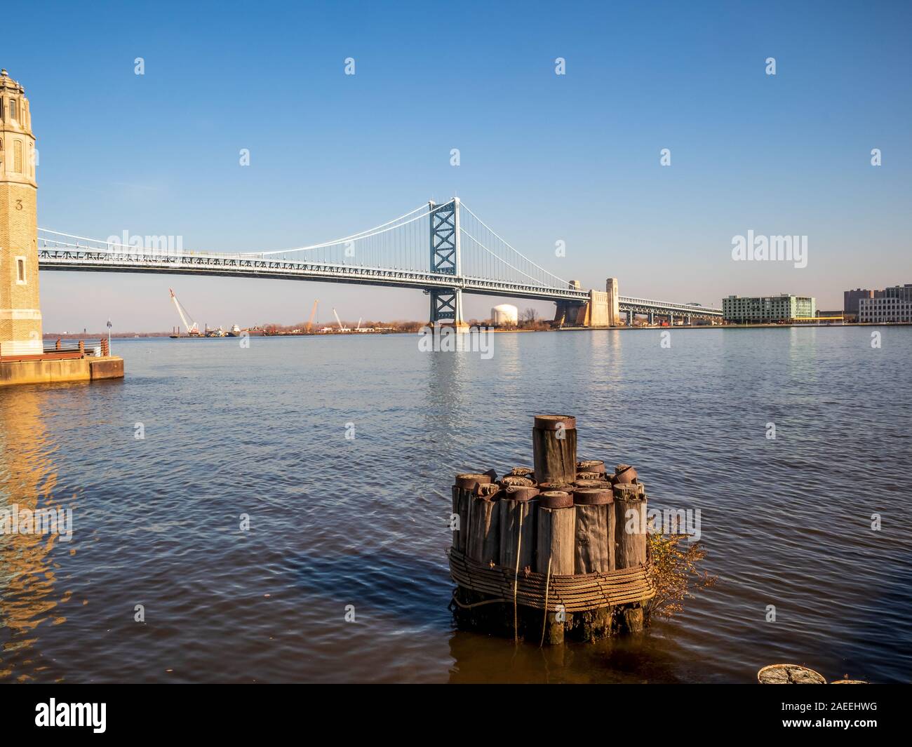 Delaware River and Benjamin Franklin Bridge into downtown Philadelphia ...