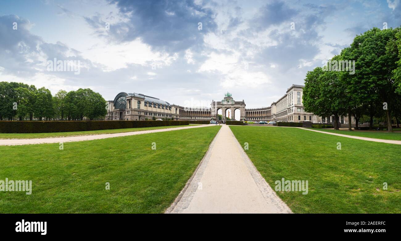 Brussels, Belgium. Famous triumphal arch - entrance to the ...