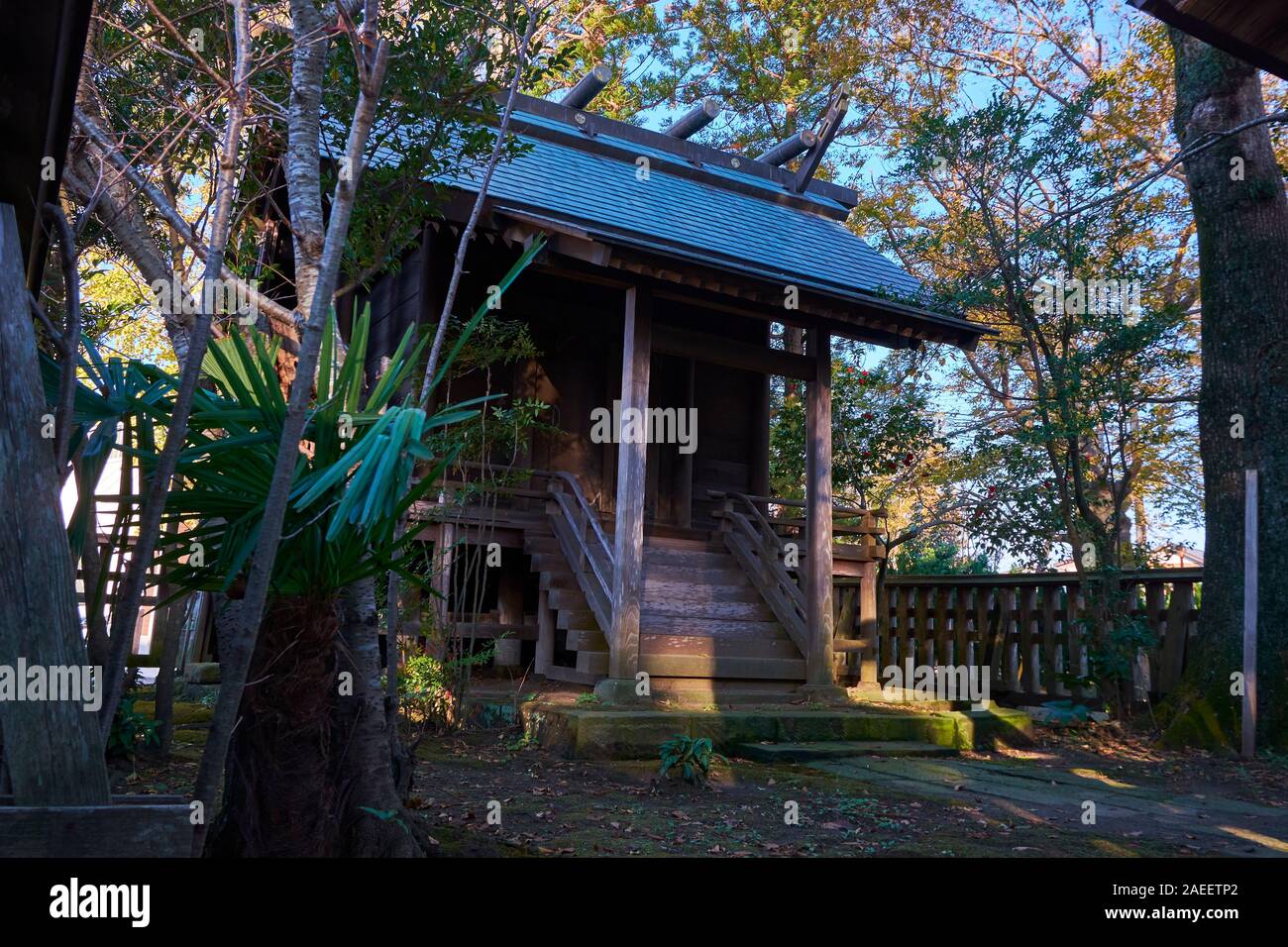 The lovely, small Suitengu Shinto shrine Buddhist temple in the Edo era ...
