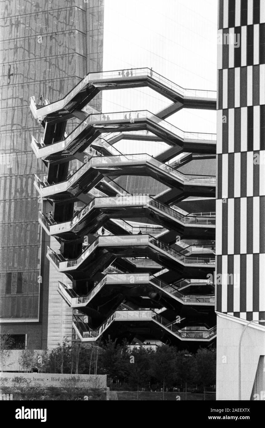 Vessel the landmark Thomas Heatherwick studio-designed structure ...