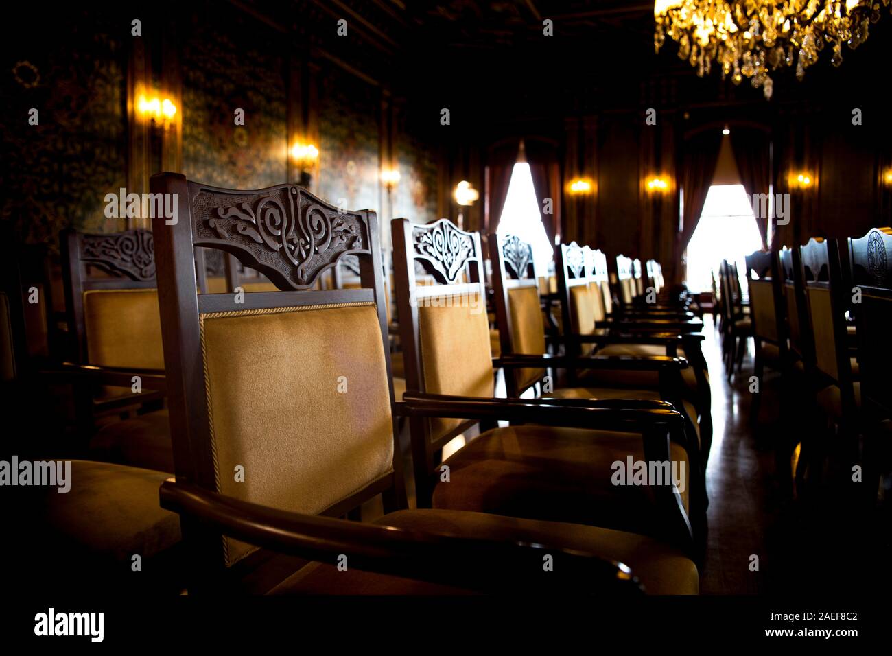 Arm in arm backs hi-res stock photography and images - Alamy