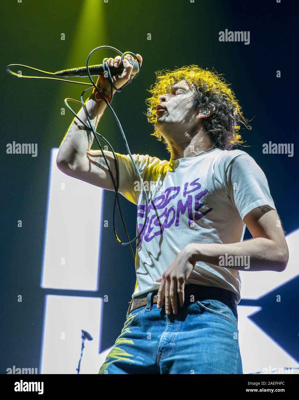 December 8, 2019, Anaheim, California, U.S: MATT HEALY of The 1975 ...