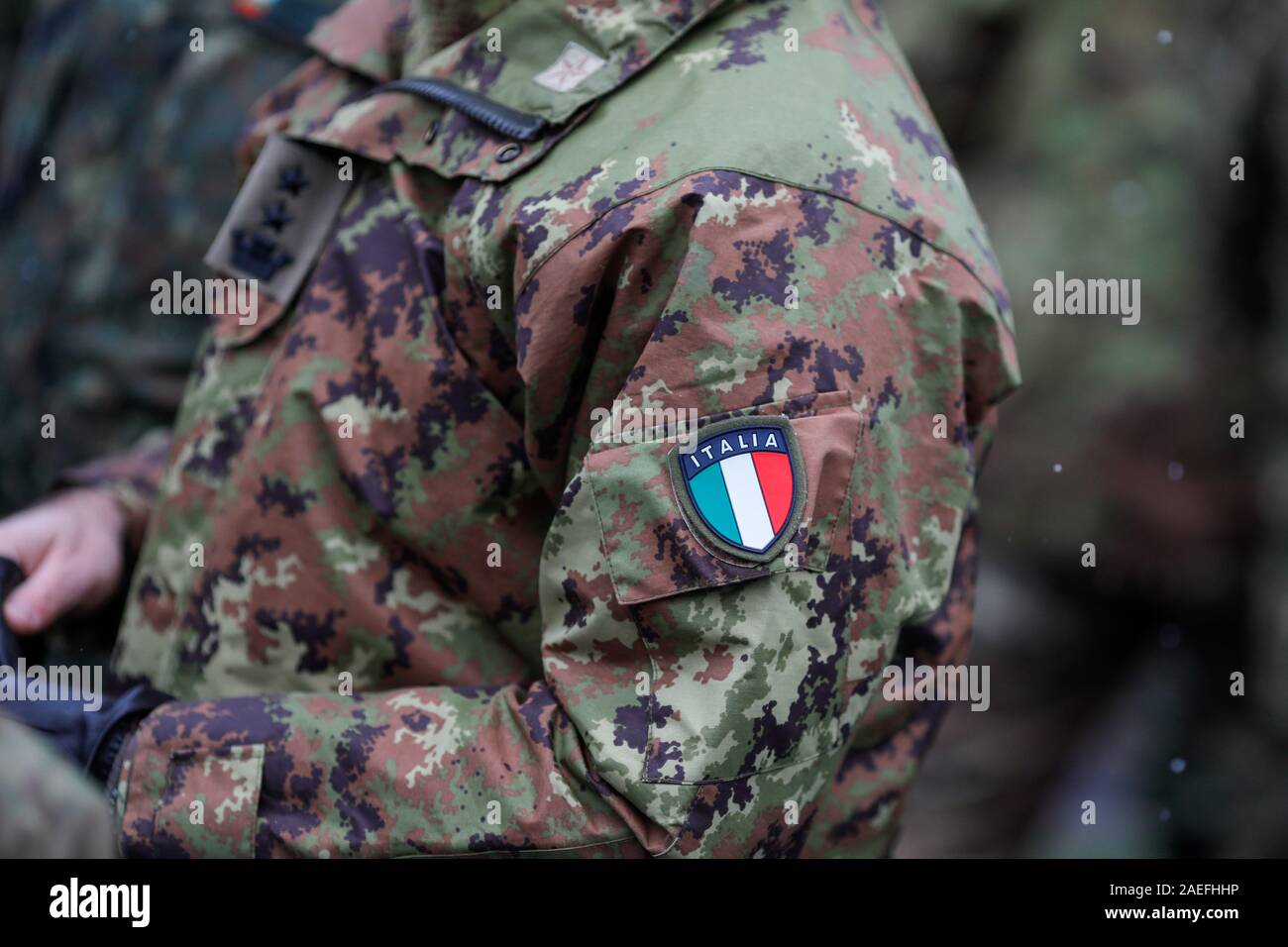 Details with the uniform and the flag on it of an Italian soldier ...