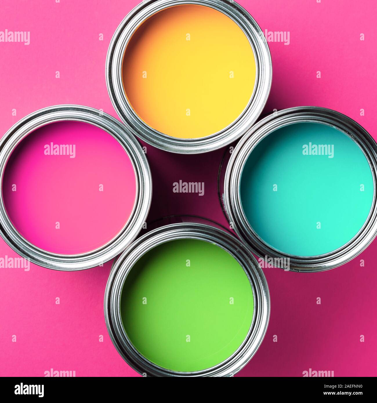 Gallon paint cans hi-res stock photography and images - Alamy