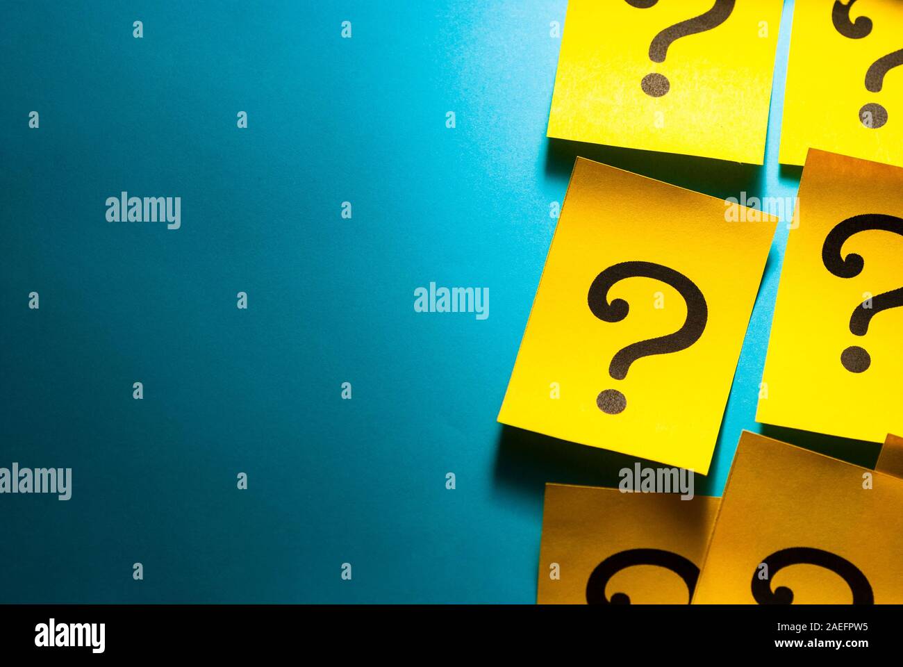 Side border of red cards with question marks Stock Photo - Alamy