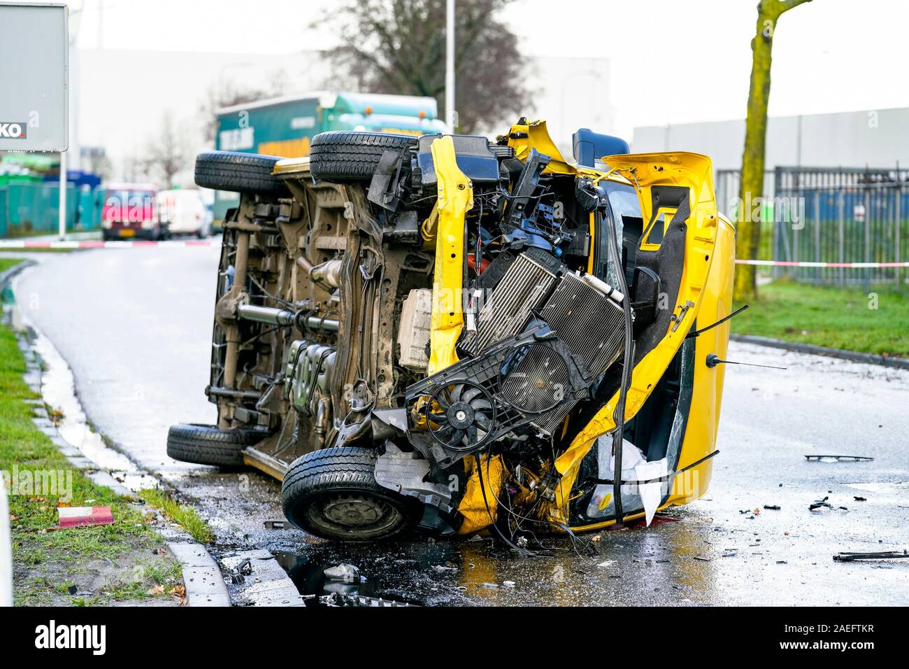 Tilburg, Netherlands. 09th Dec, 2019. dutchnews, Courier DHL died in ...