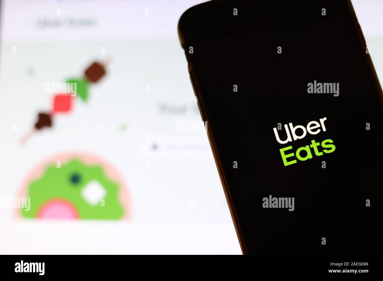 Los Angeles, California, USA - 21 November 2019: Uber Eats logo on ...