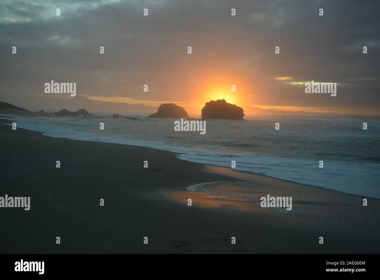 Sunset on the Basque Coast in France, pasakdek Stock Photo - Alamy