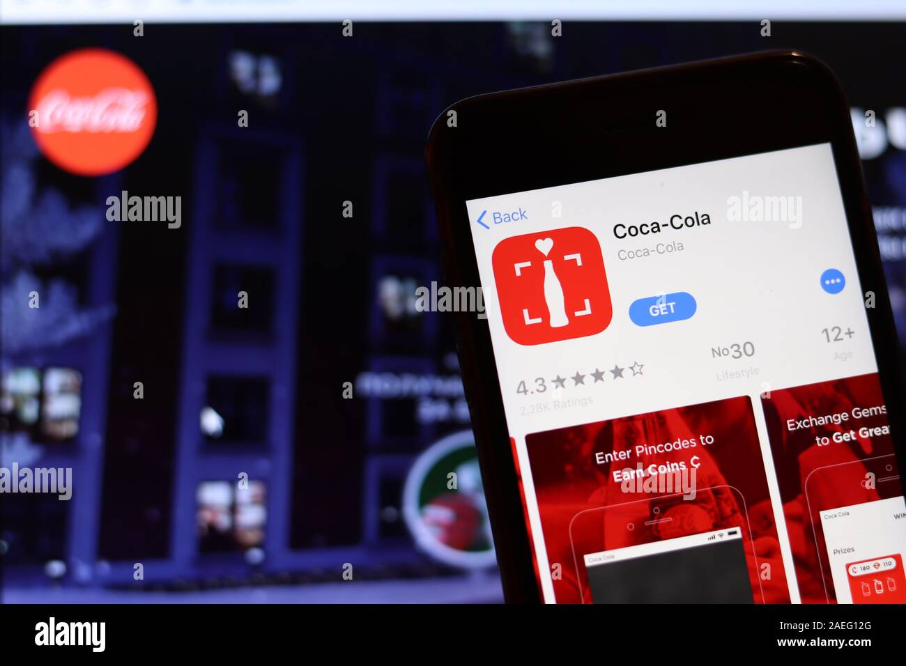 Coca cola logo app icon hi-res stock photography and images - Alamy