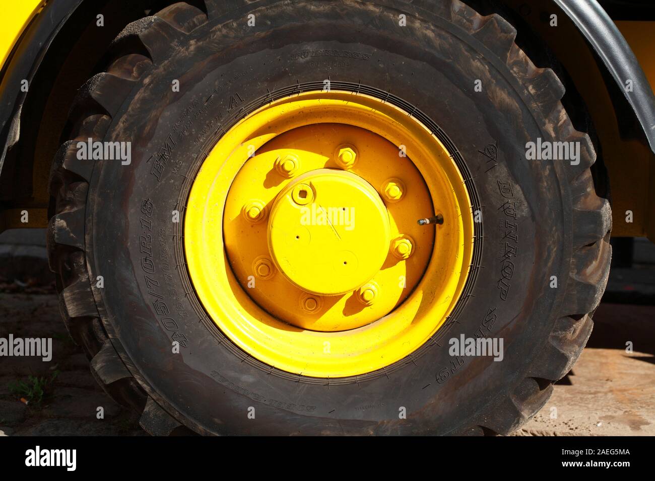 Excavator tread hi-res stock photography and images - Alamy