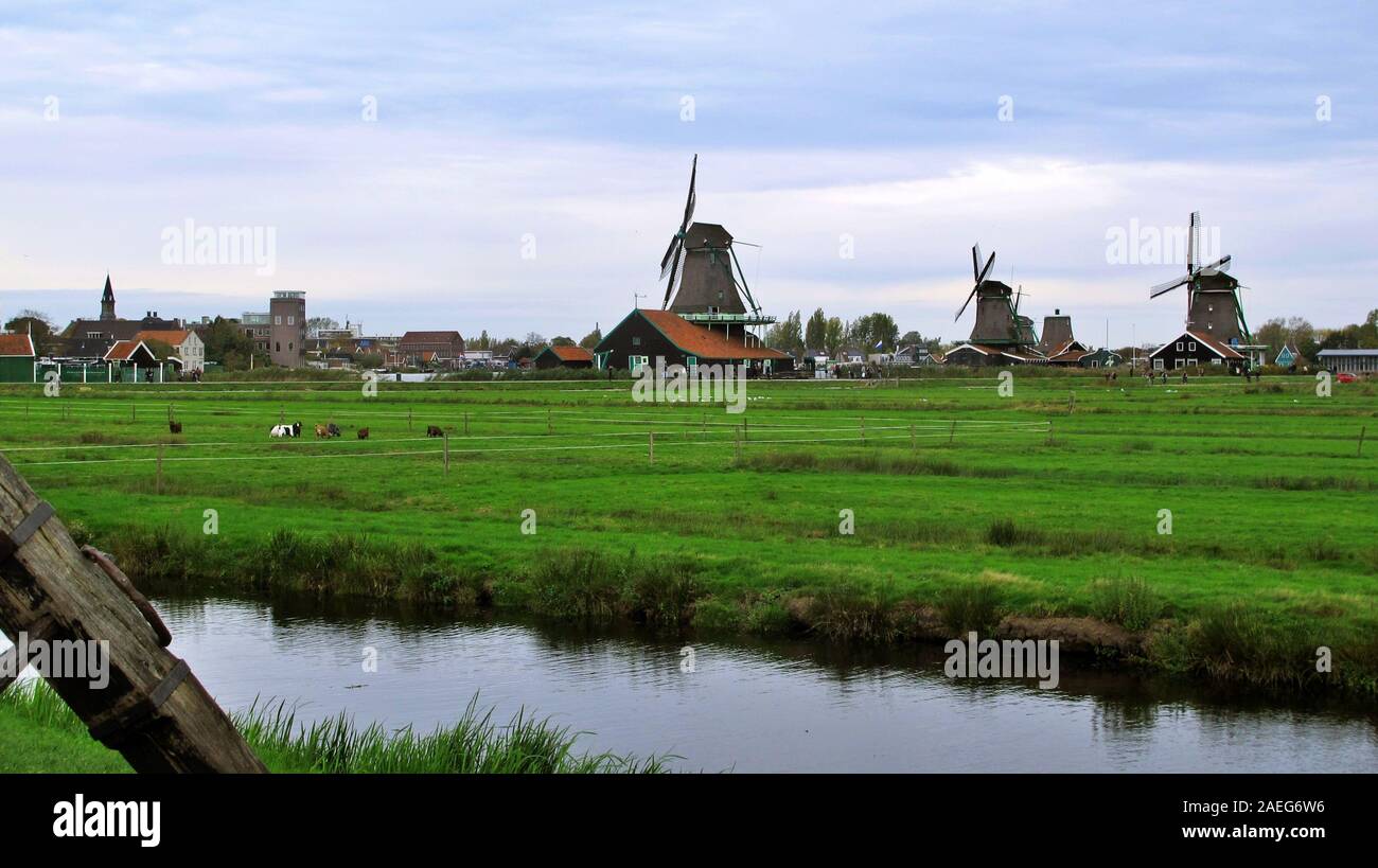 Traditional dutch landscape hi-res stock photography and images - Alamy