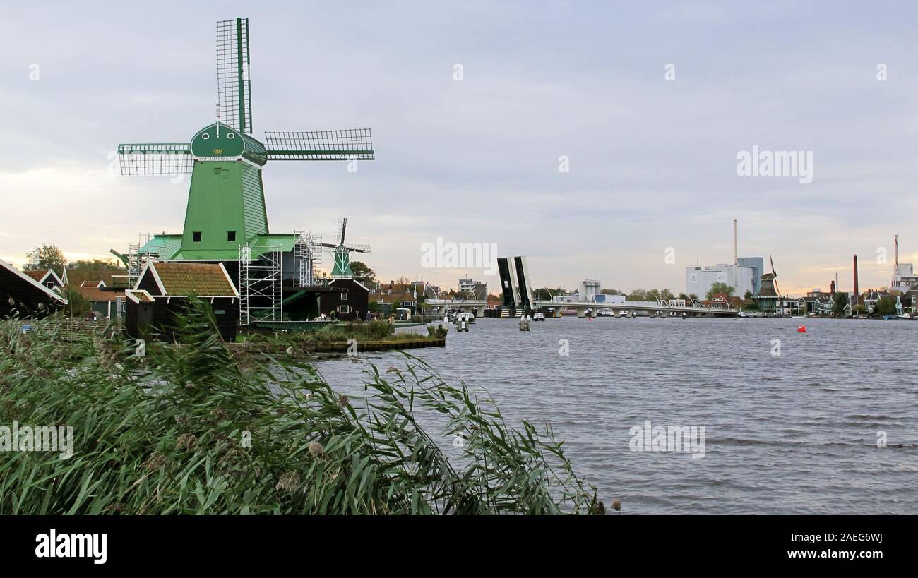Traditional dutch windmill hi-res stock photography and images - Alamy