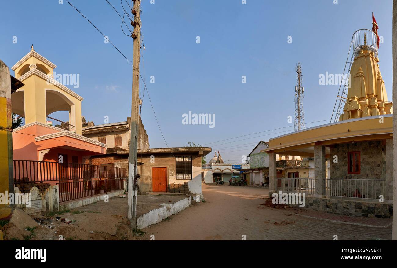 Chabutra hi-res stock photography and images - Alamy