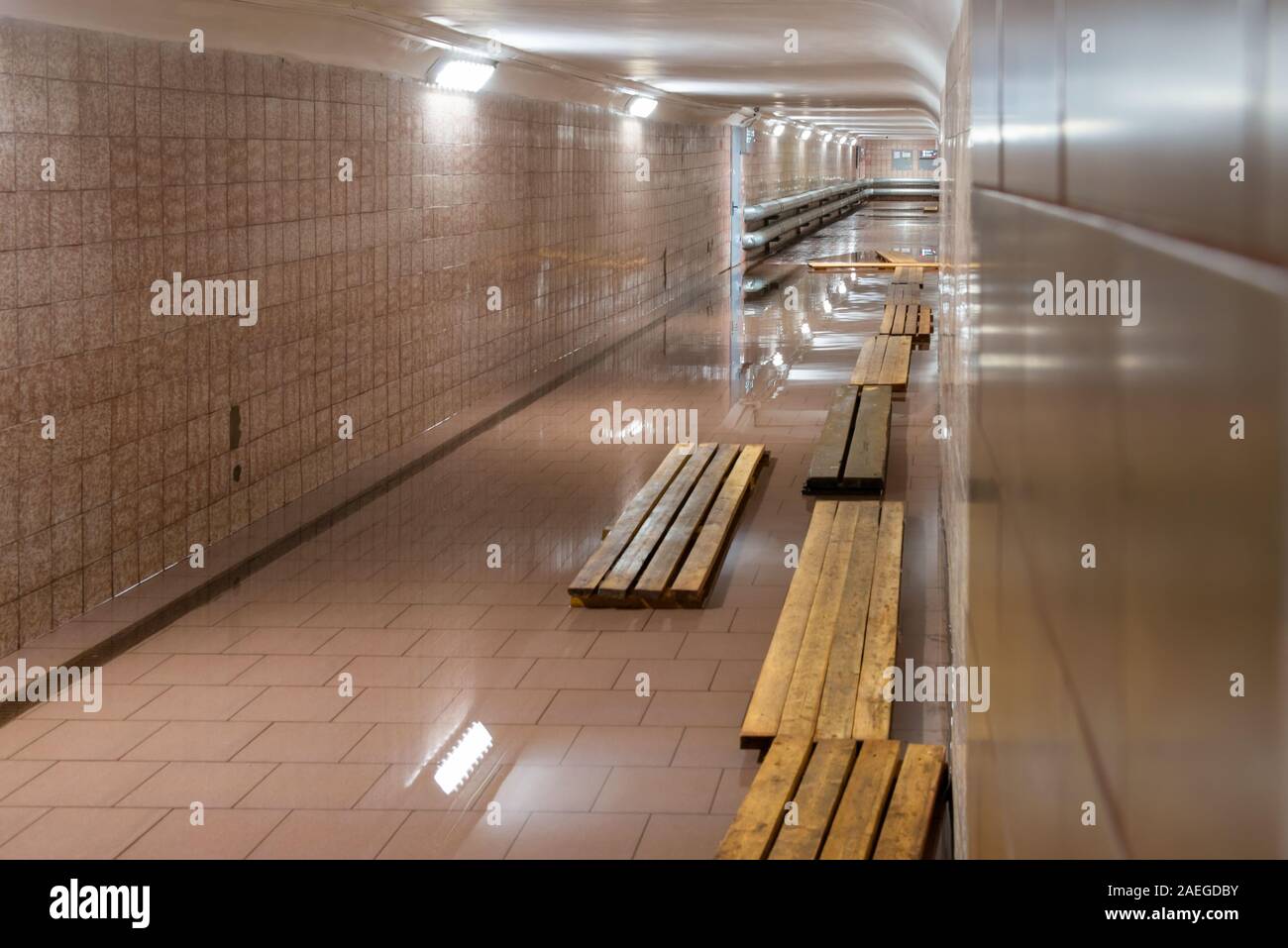 Flood flooding water underpass hi-res stock photography and images - Alamy