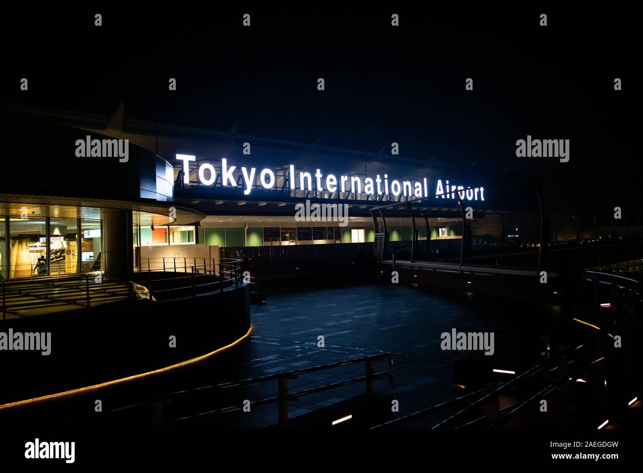 Japanese signpost tokyo hi-res stock photography and images - Alamy