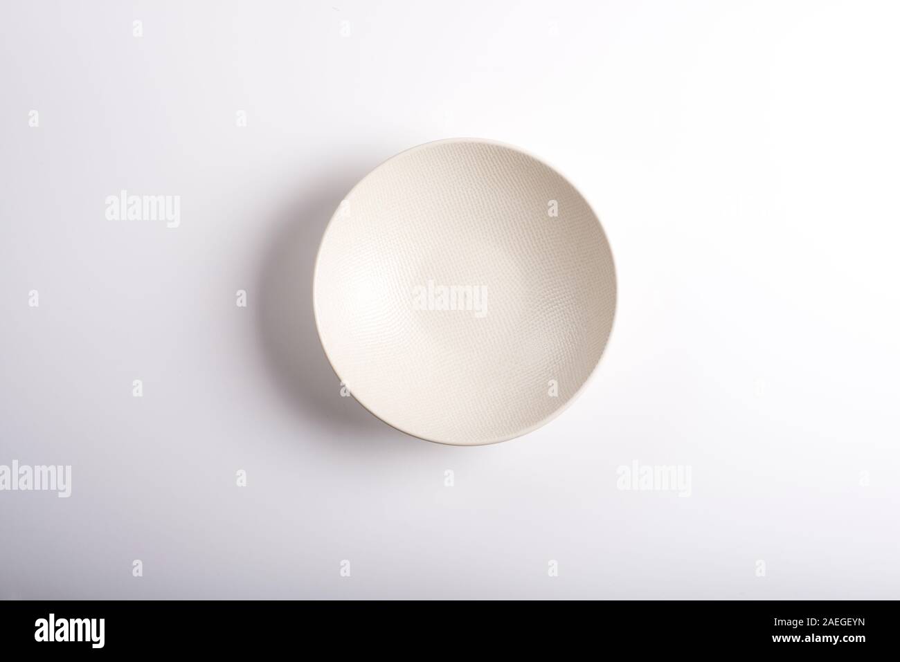 Empty dish isolated on a white background. Top view Stock Photo - Alamy