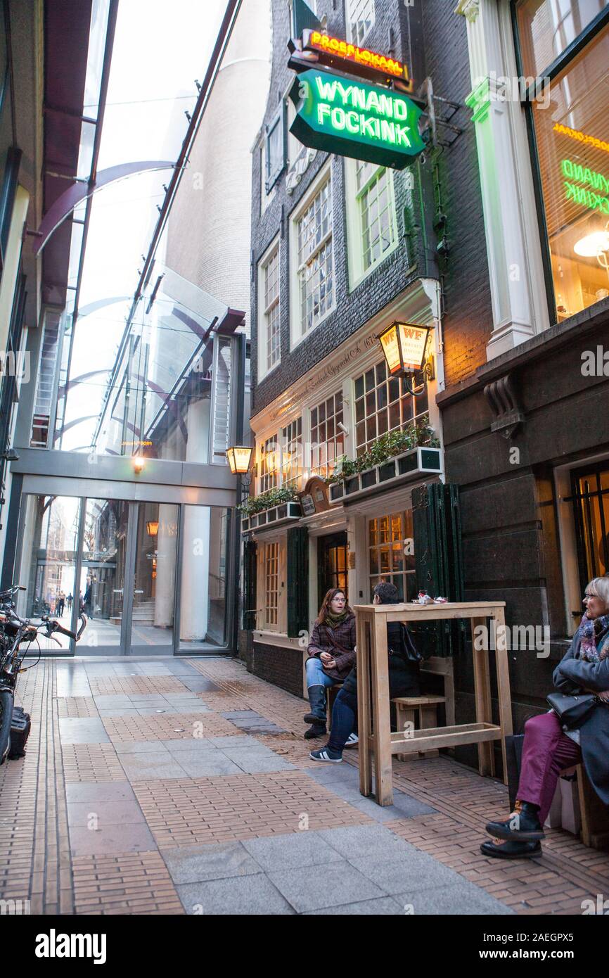 Bartender guide hi-res stock photography and images - Alamy