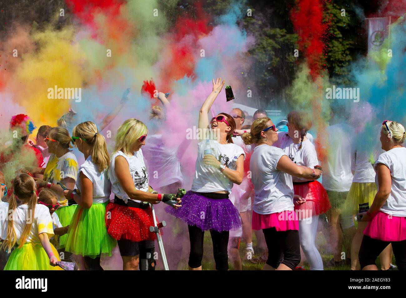 Colour run event hi-res stock photography and images - Alamy