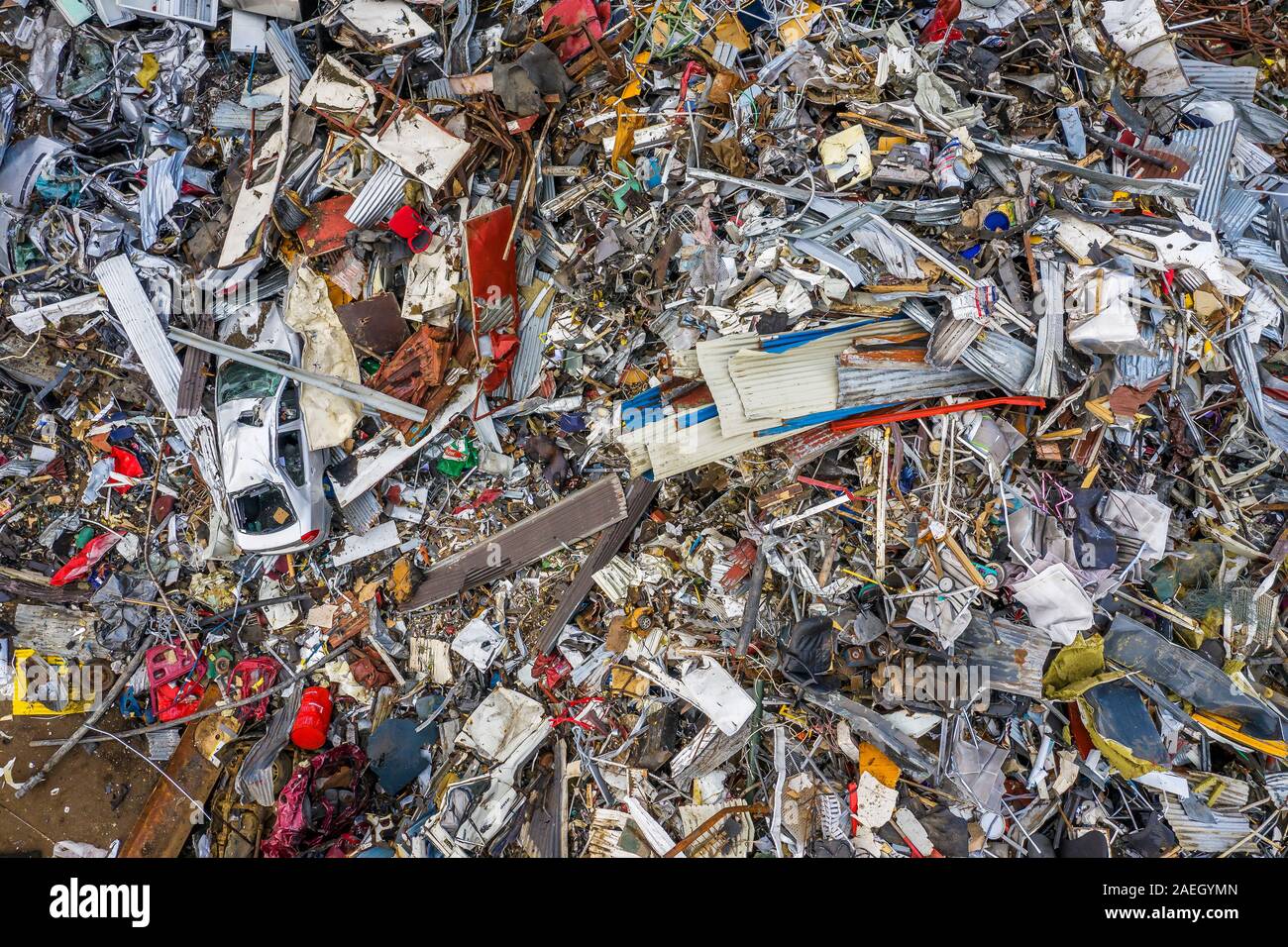 Metal trash hi-res stock photography and images - Alamy