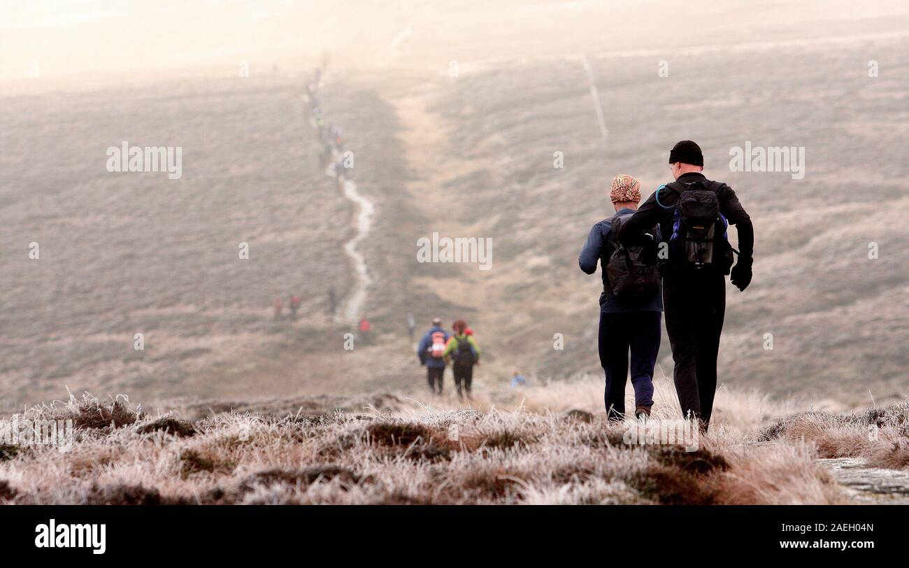 Fell running hi-res stock photography and images - Alamy
