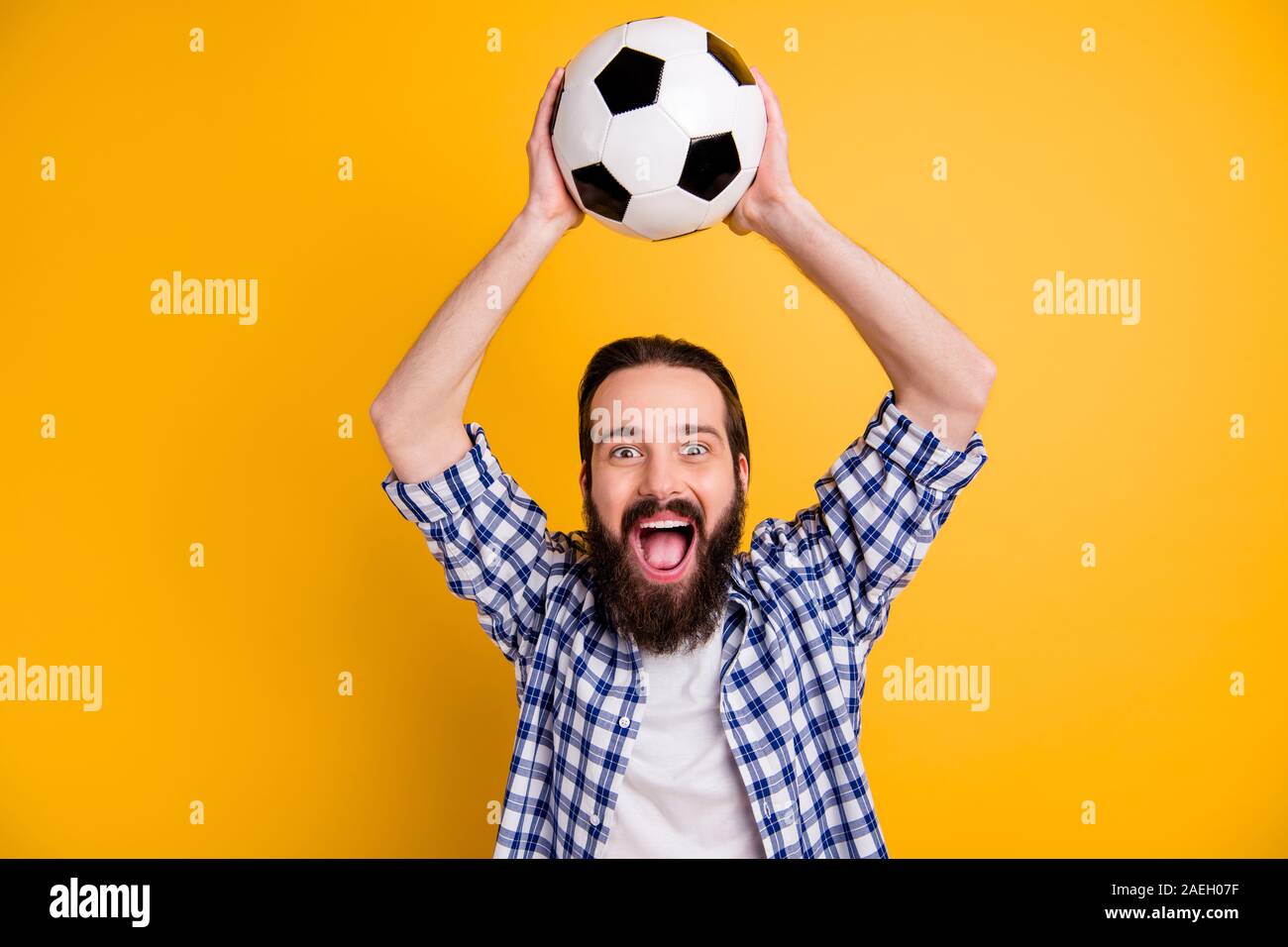 Shirt over his head football hi-res stock photography and images - Alamy