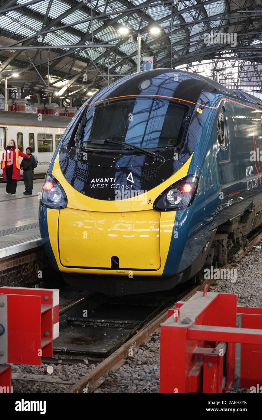 Avanti west coast hi-res stock photography and images - Alamy