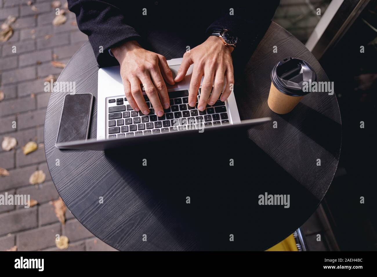 Thoughts typing hi-res stock photography and images - Alamy