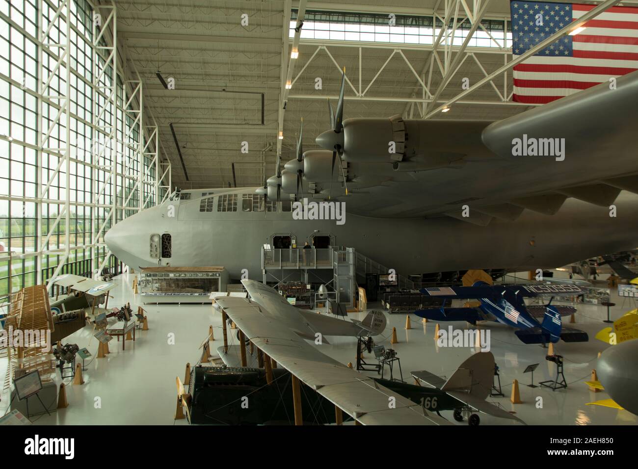 The Spruce Goose at the Evergreen Aviation and Space Museum in Oregon ...