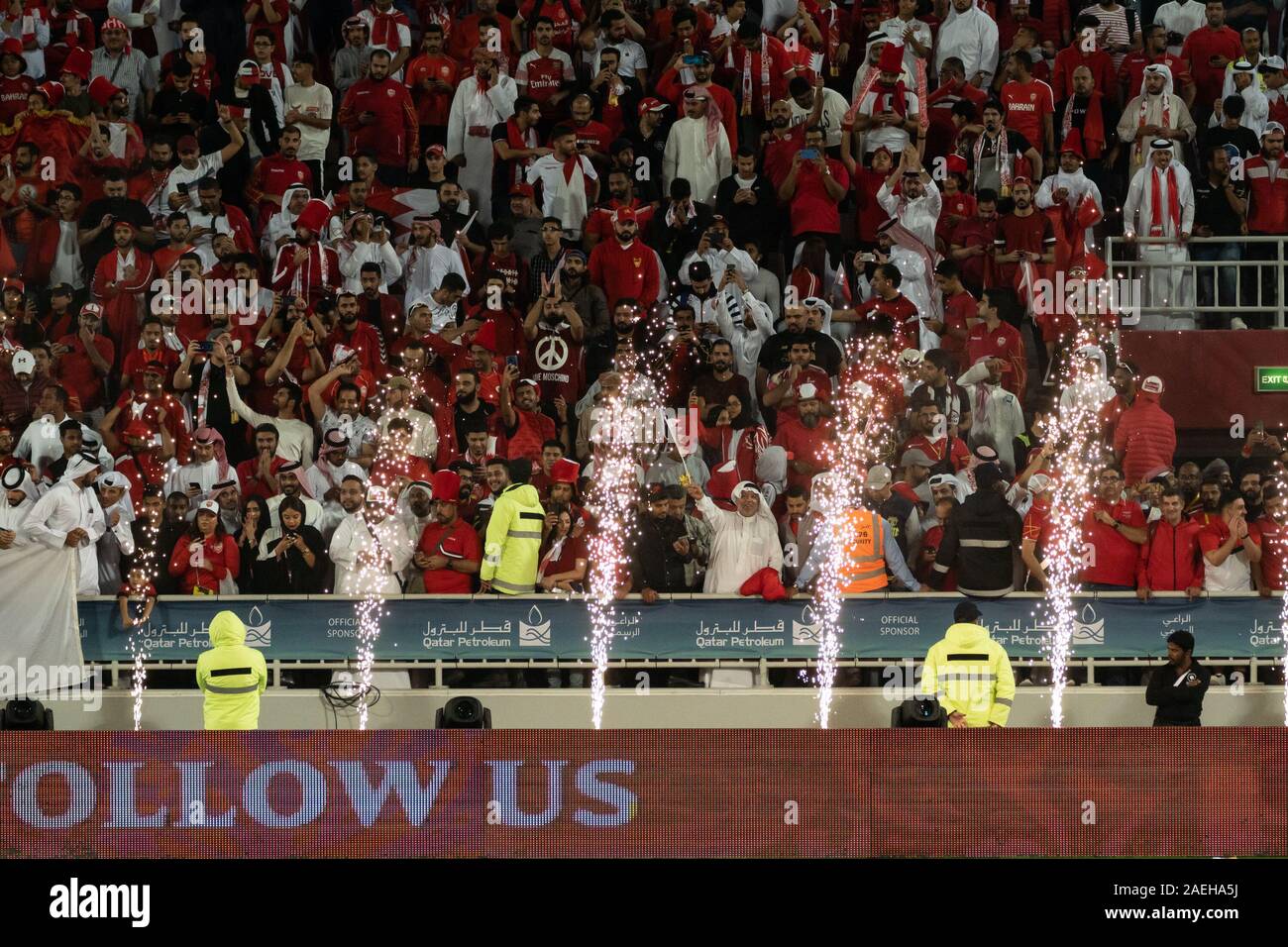 Saudi arabian football fans hi-res stock photography and images - Alamy