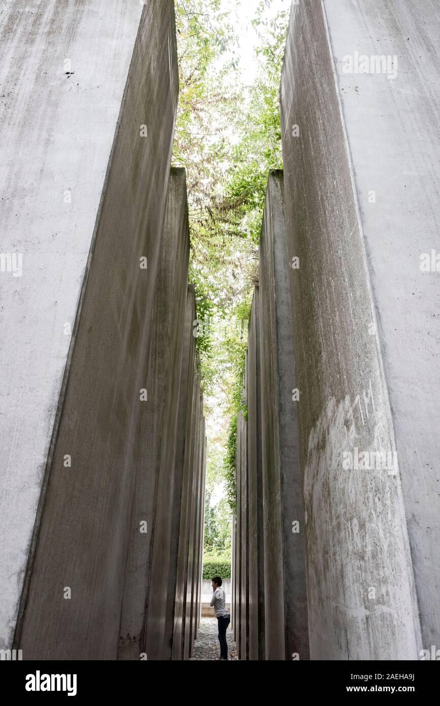 The Daniel Libeskind annex to The Jewish Museum in Berlin, Germany ...