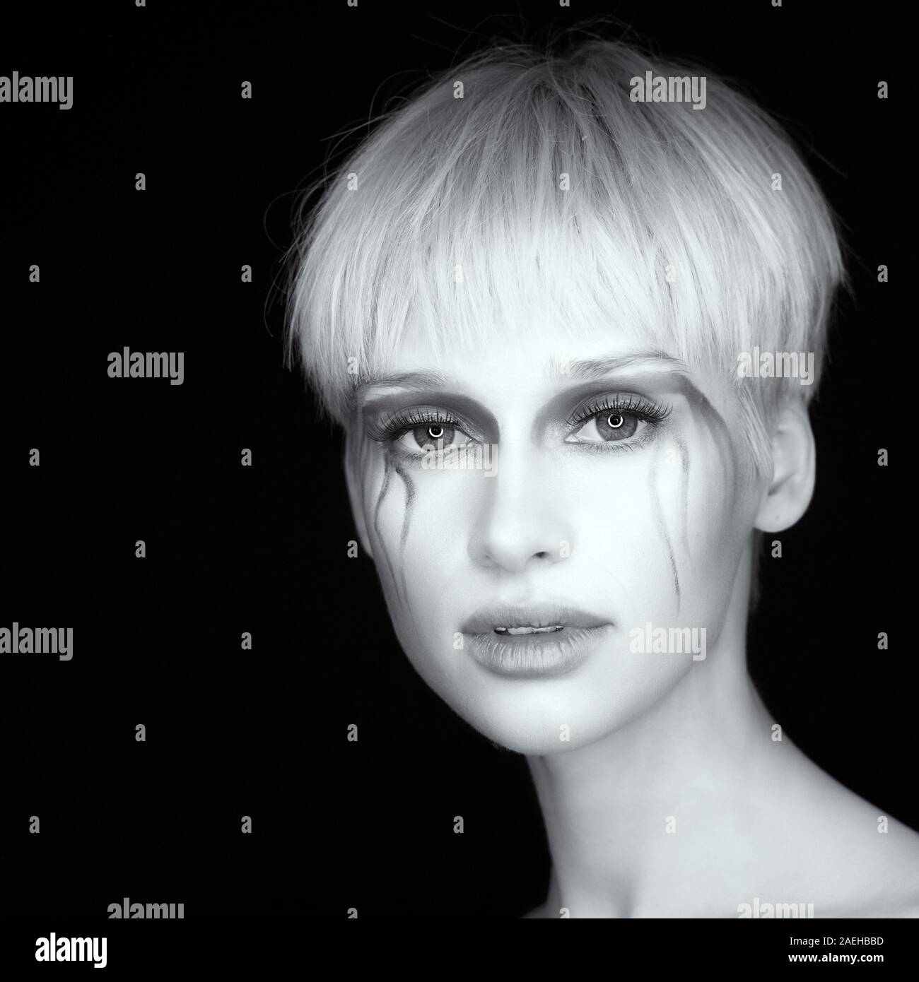 Pixiecut hi-res stock photography and images - Alamy