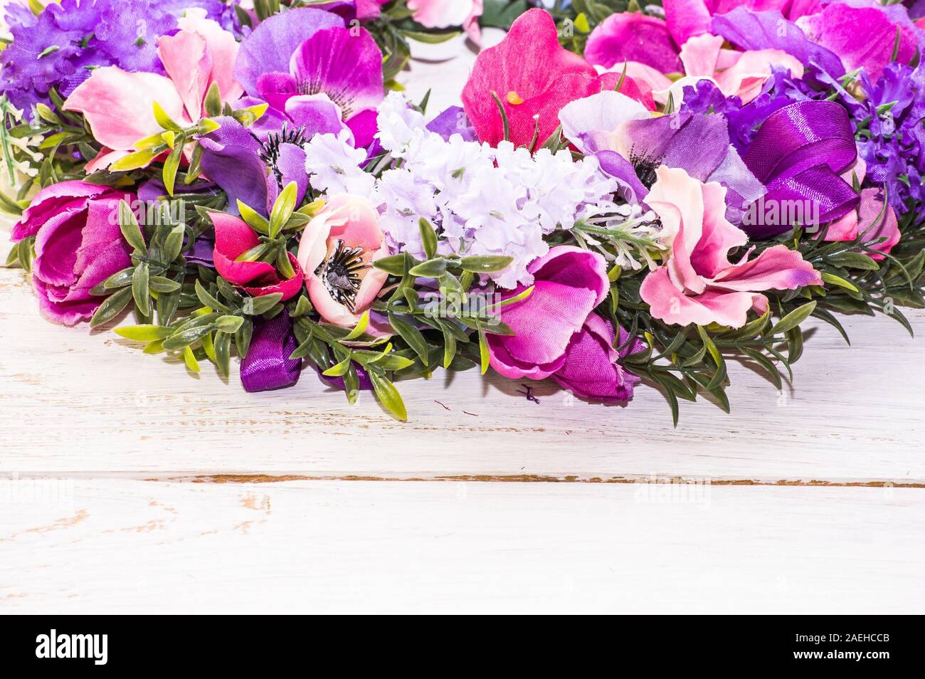 Easter background with spring flowers, table decoration Stock Photo - Alamy