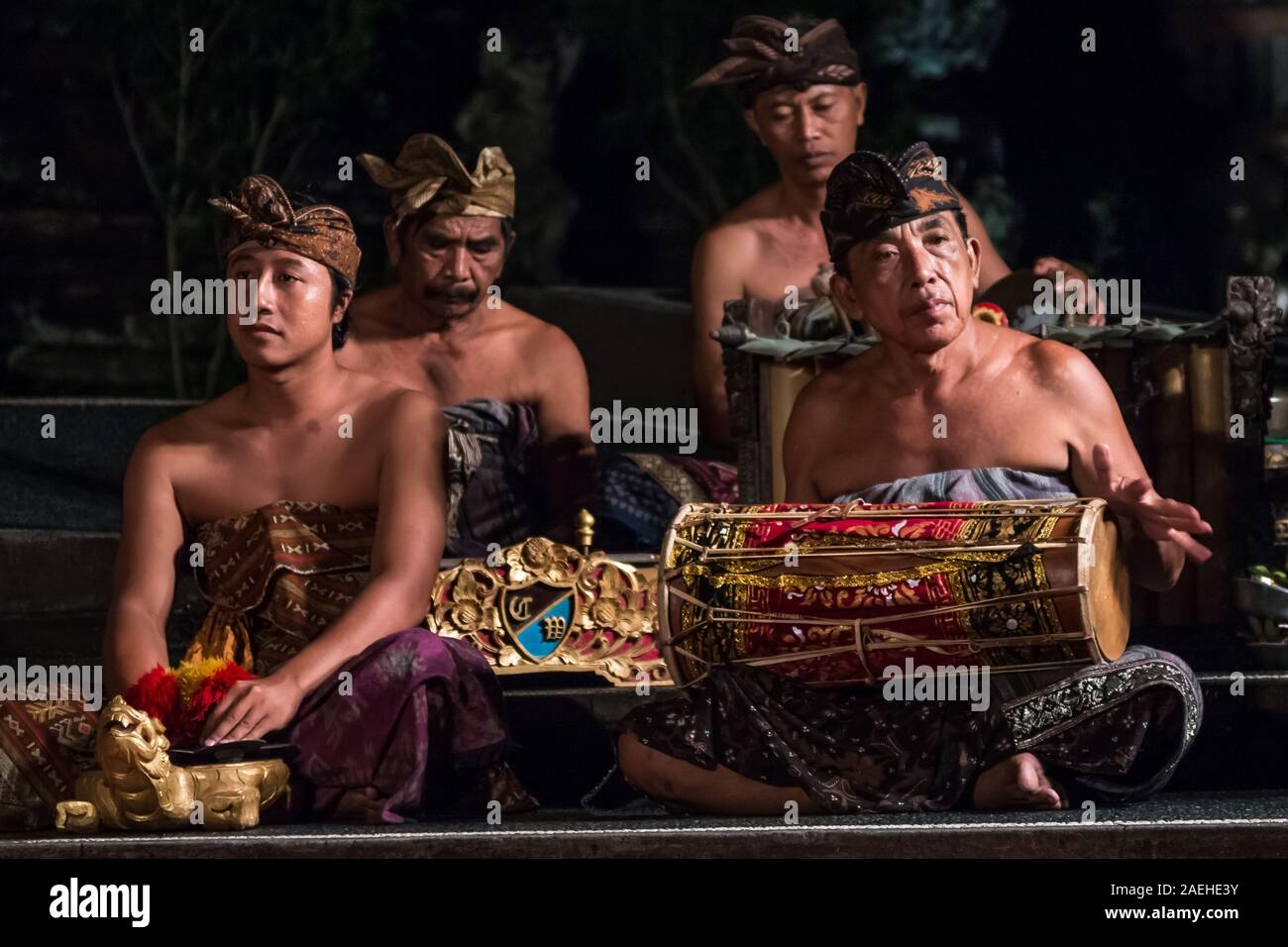 Janger dance hi-res stock photography and images - Alamy