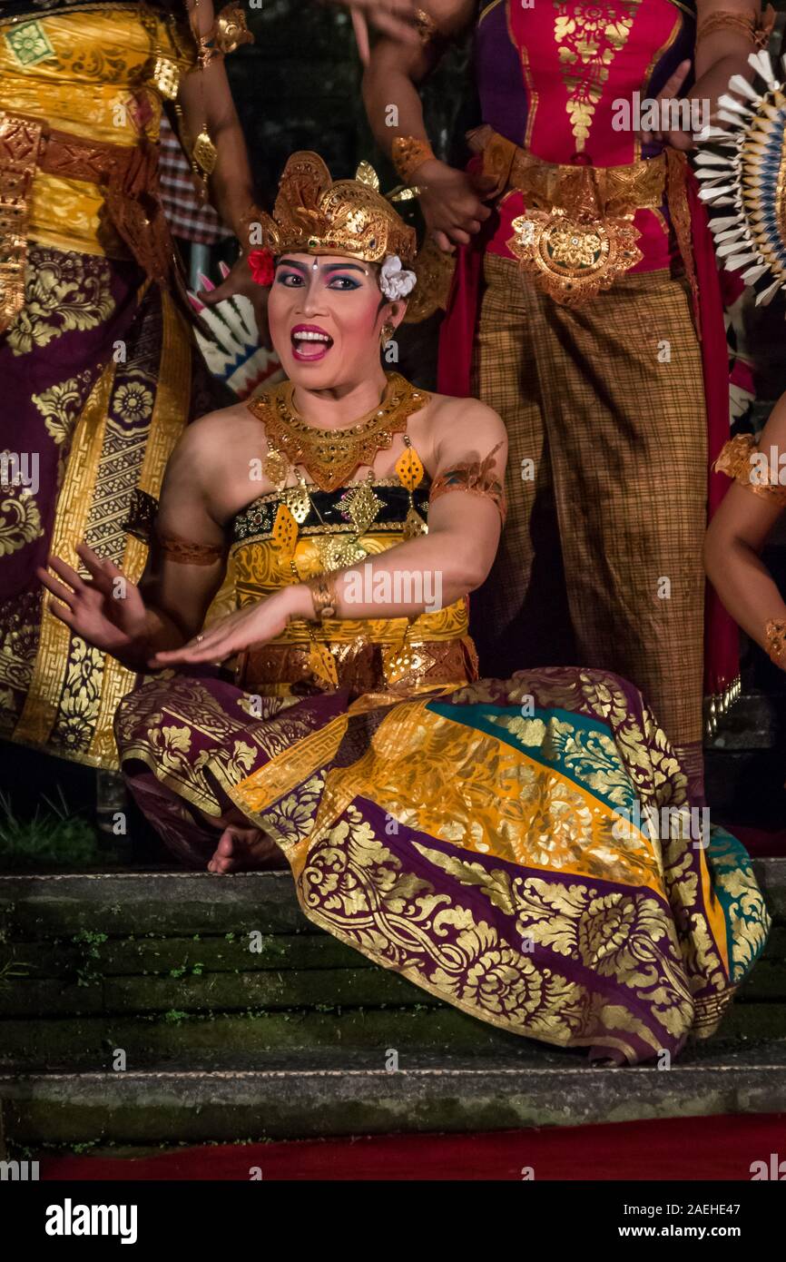 Traditional Balinese Janger performance under the stars in Ubud, Bali ...