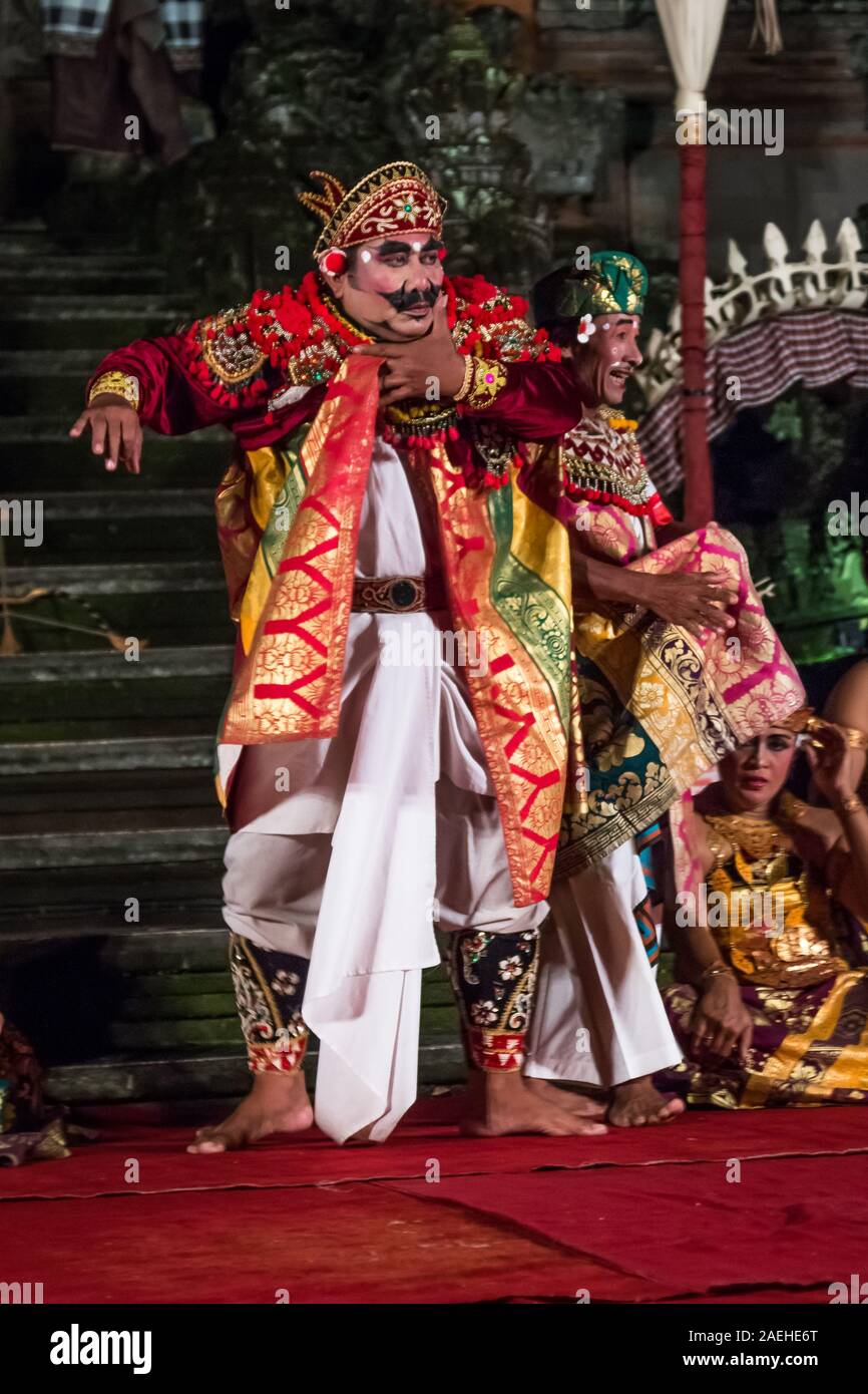 Janger dance hi-res stock photography and images - Alamy