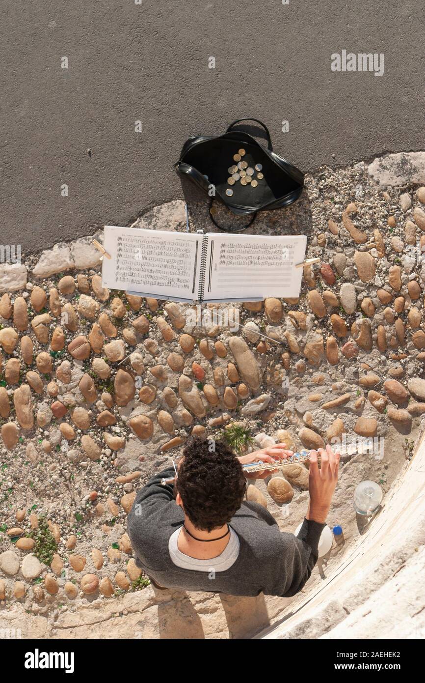 Playing from sheet music hi-res stock photography and images - Alamy