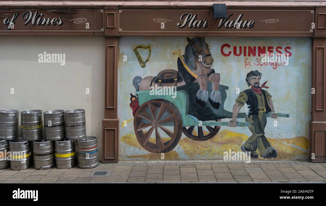 Beer barrels artwork hi-res stock photography and images - Alamy