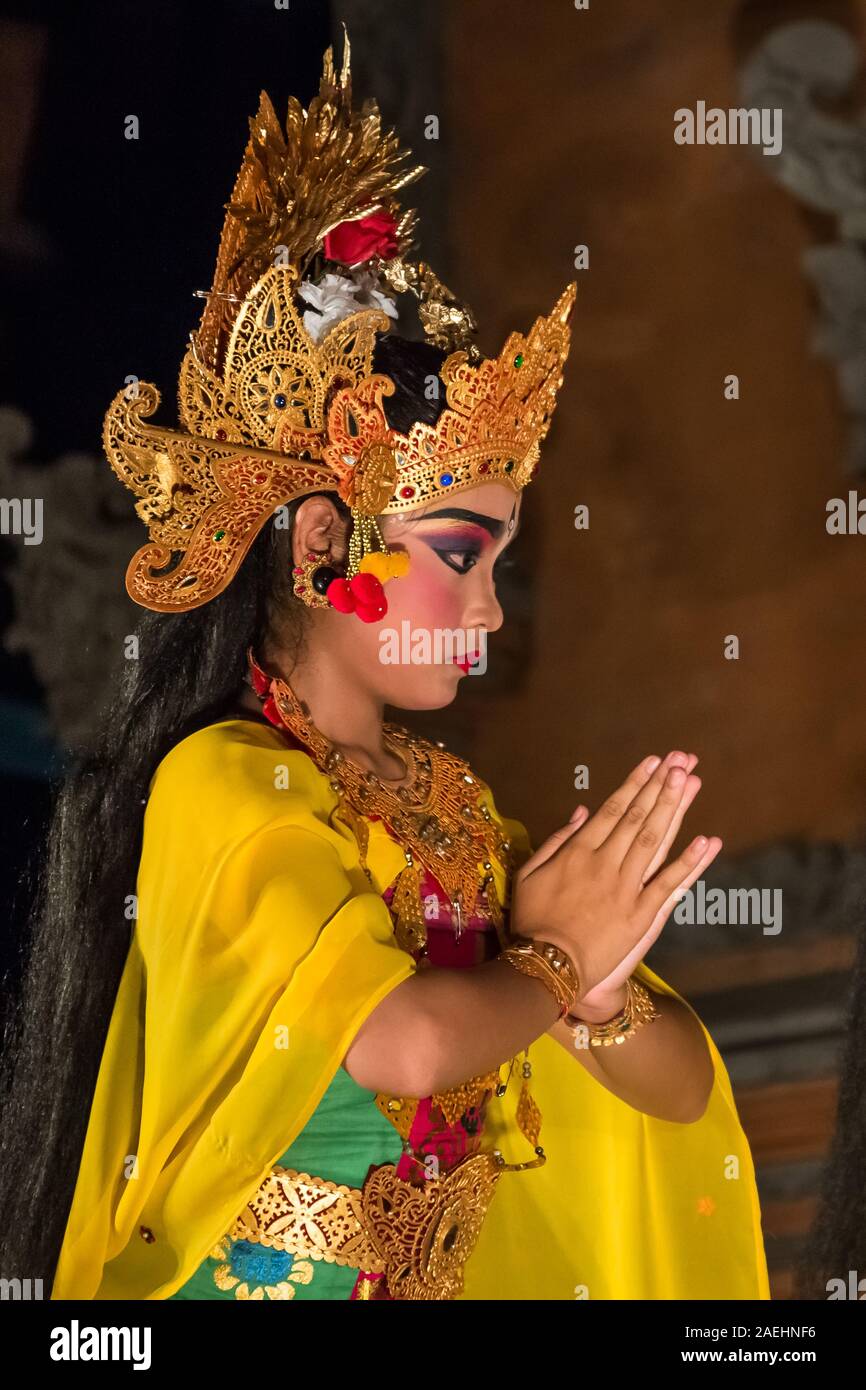 Traditional Balinese Legong performance in Ubud, Bali Stock Photo - Alamy