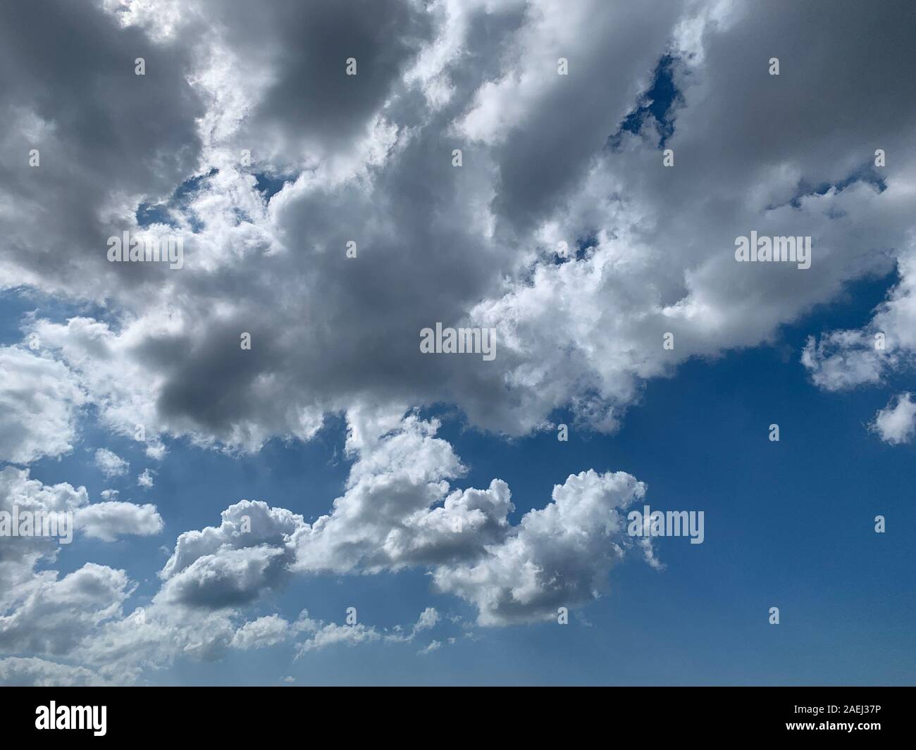 Heavy and dense cloud hi-res stock photography and images - Alamy