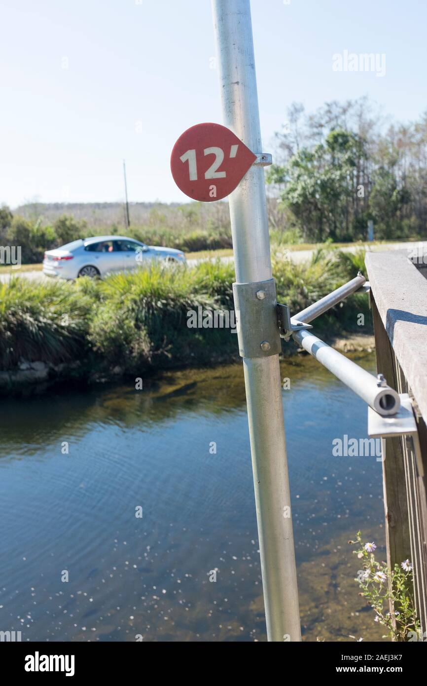 Water depth gauge in pond hi-res stock photography and images - Alamy