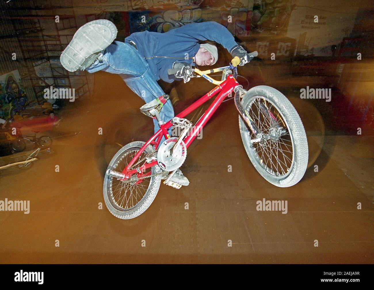 Indoor skate park hi-res stock photography and images - Alamy